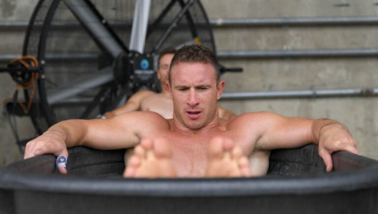 3 Ways Cold Exposure Can Boost Your Muscle Growth and Recovery | BOXROX