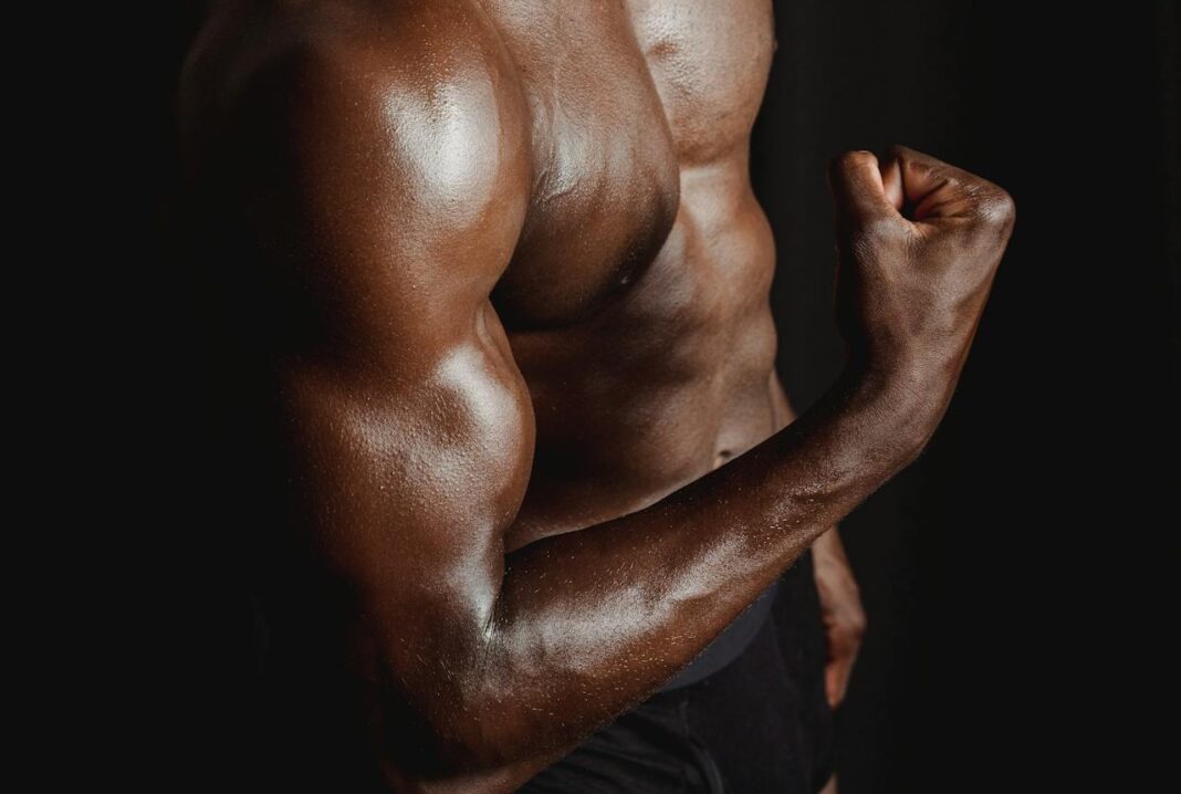 3 Ways to Use Strict Curls to Build Bigger and Stronger Biceps | BOXROX