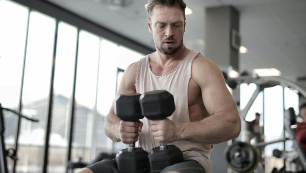High Reps vs Heavy Weights: Which Builds More Muscle Mass? | BOXROX