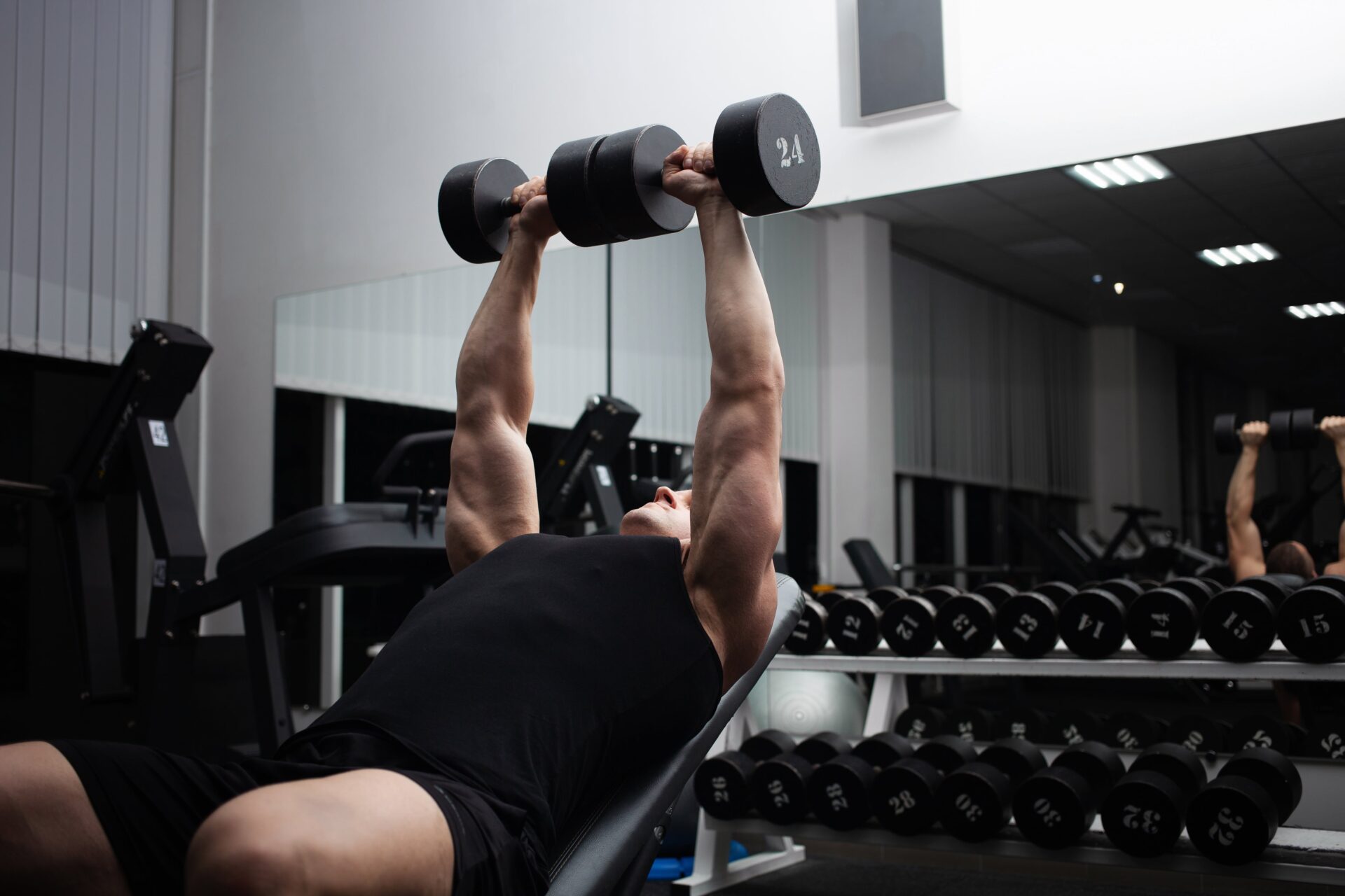 Isolation vs. Compound Chest Training – What Builds More Muscle? | BOXROX